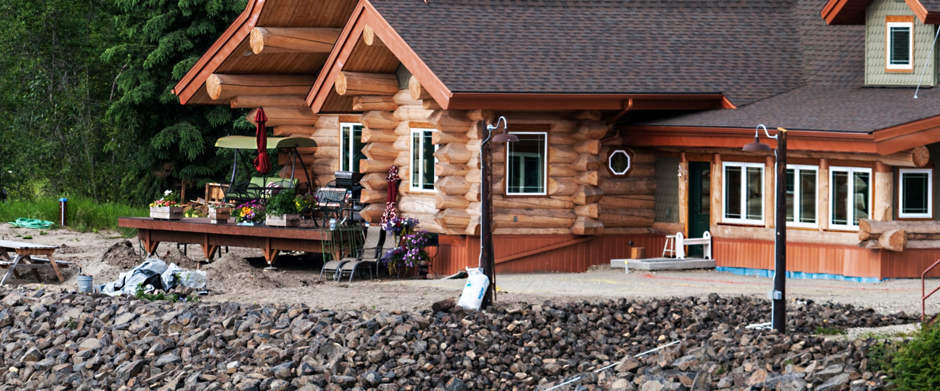 How Can Chinking Log Houses Enhance The Appearance And Functionality of ...